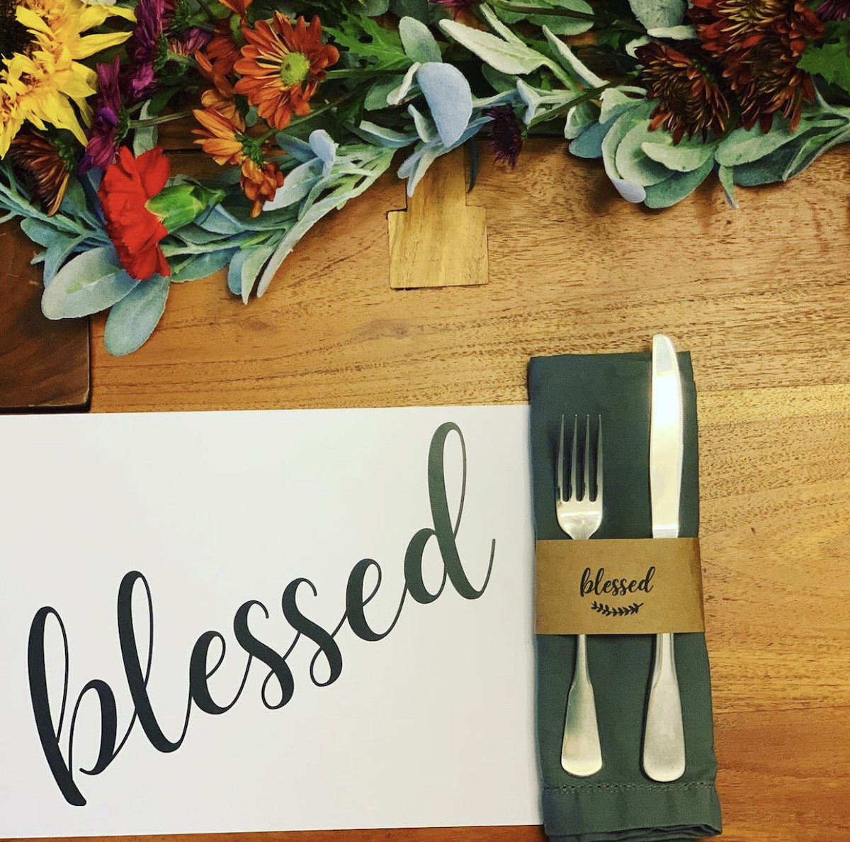Super Cute Free Printable Thanksgiving Potluck Sign Up Sheet - OriginalMOM