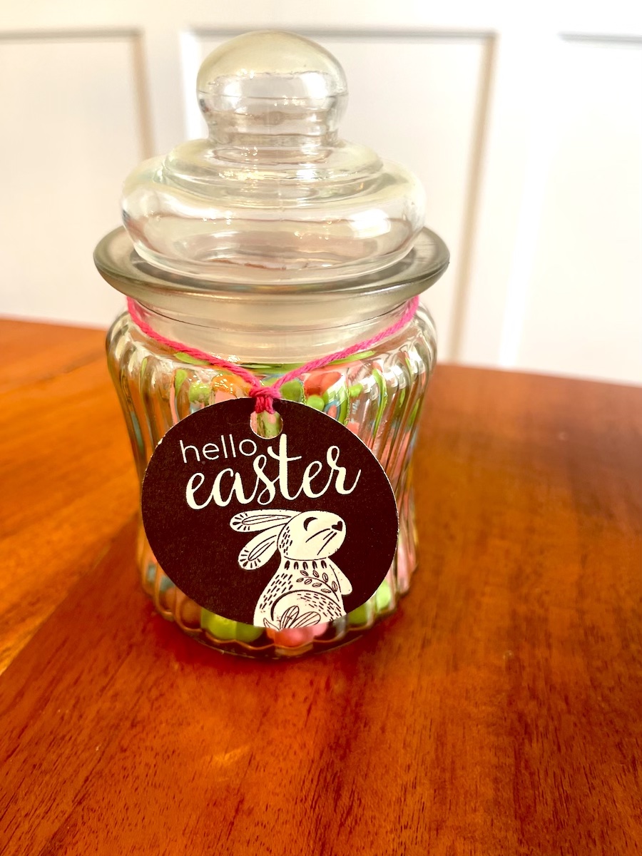 Free Printable Black and White Easter Gift Tags - OriginalMOM